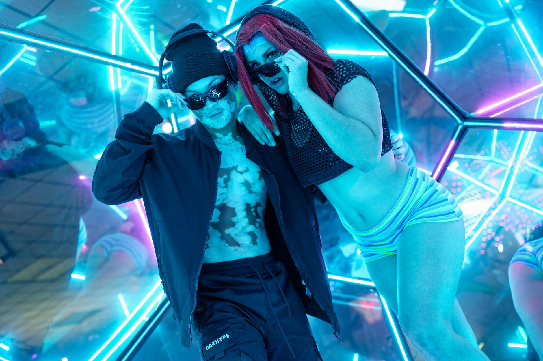 Hyperpop po polsku: skąd ten szał? - Blog Muzyczny - Piosenkarze i ...